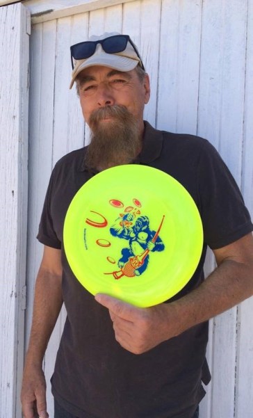 Ultimate Frisbee Power Huck and Pull. – The History of Frisbee and Disc ...